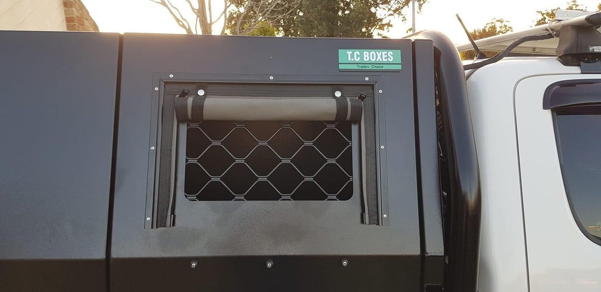 T.C Boxes Dog Box Cover (door) 480x300mm – Red Gully Canvas