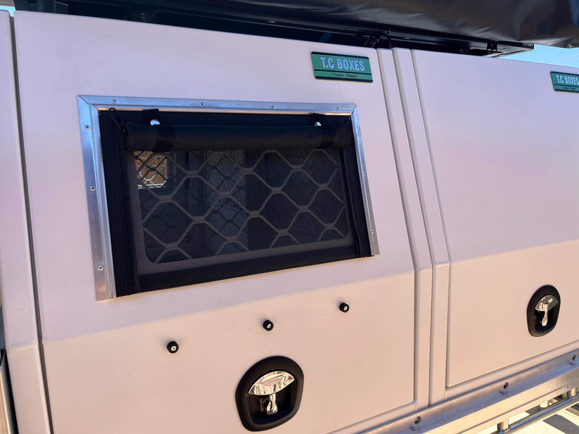 T.C Boxes Dog Box Cover (door) 480x300mm – Red Gully Canvas